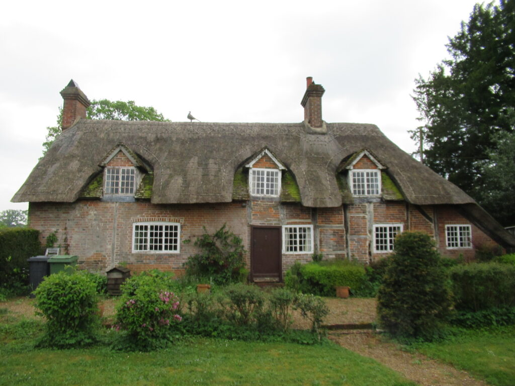Late 1600’s Grade II listed cottage - SIMPLE DESIGN SERVICES
